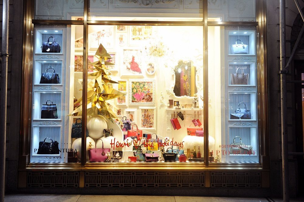 Tour NYC’s Extravagant Holiday Window Displays – New York Family