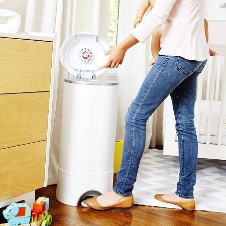 Shopping: Best Diaper Pails – New York Family