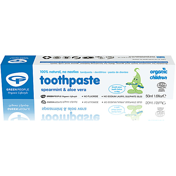 Kids Toothpaste Brands That Your Whole Fam Will Love