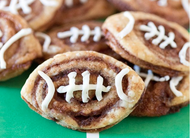 Amp Up Your Thanksgiving Football Party With These Ideas