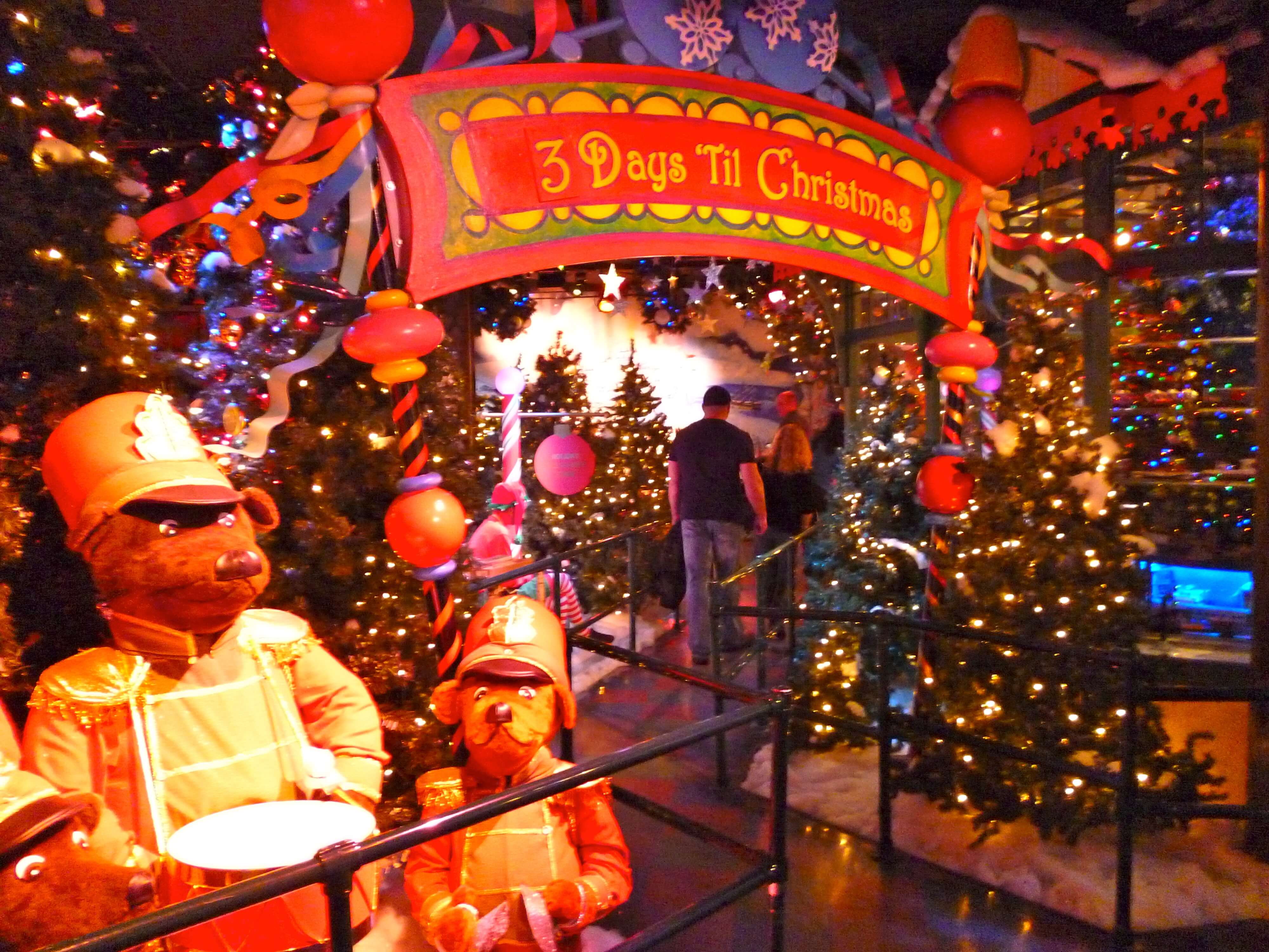 The Best Spots to See Santa in New York City for 2019