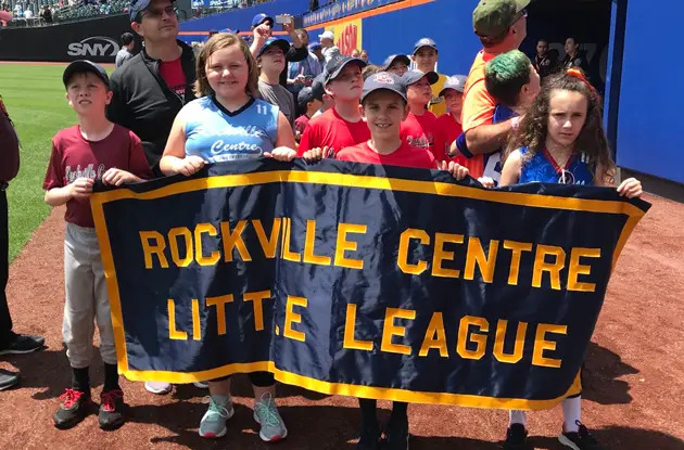 New York Yankees and New York Mets Participate in Little League Days ...