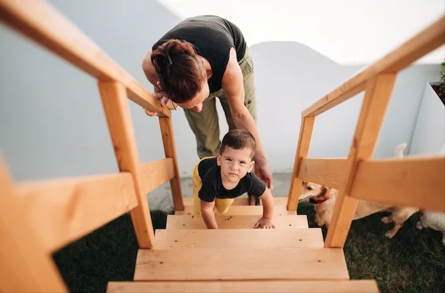 This Is the Difference Between Cuddling vs. Coddling a Baby – New York ...