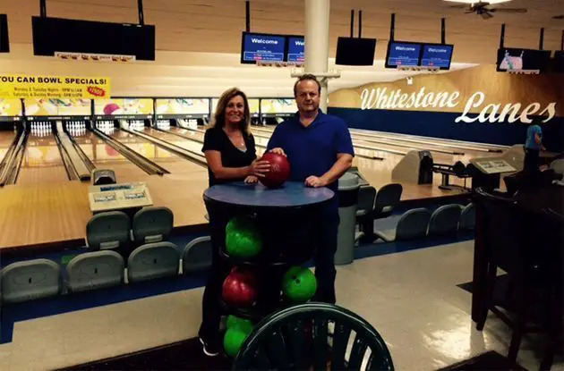 Whitestone Lanes Adds Minions Bowling League for Kids – New York Family